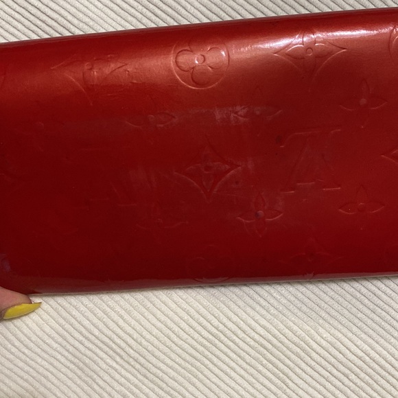 Louis Vuitton | Bags | Authentic Louis Vuitton Monogram Red Vernis Sarah Wallet | Poshmark